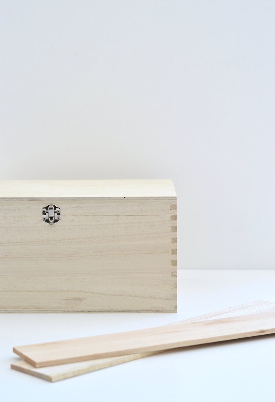 Medicine storage box diy - DIY home decor - Your DIY Family