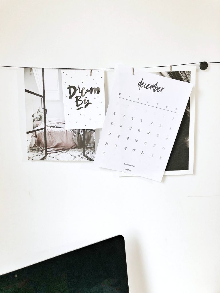 Free printable December 2018 Calendar - DIY home decor - Your DIY Family