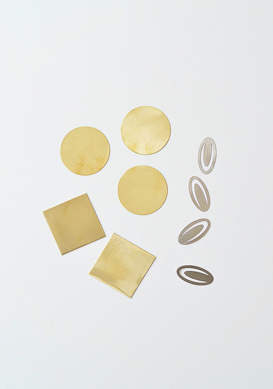 Make your own minimal brass bookmarks