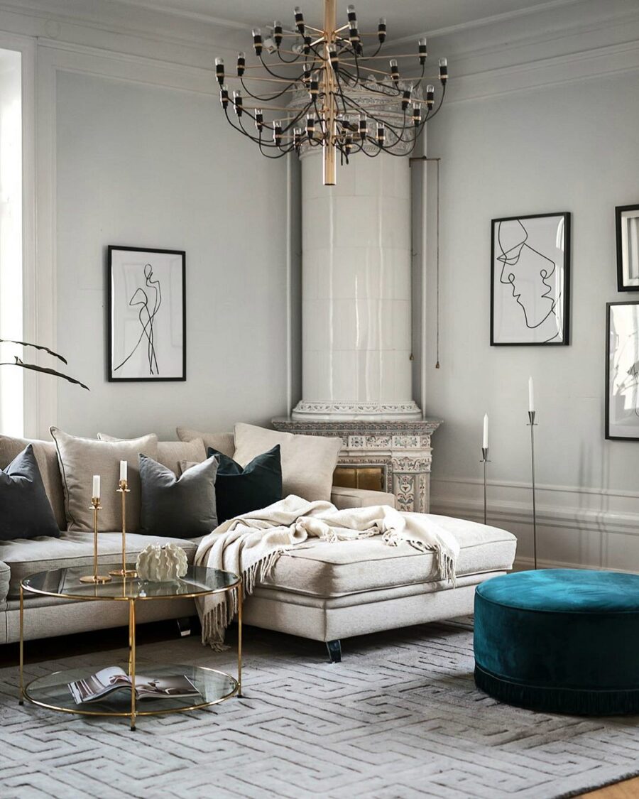 Little decor ideas for big impact: off center wall decor - your DIY family