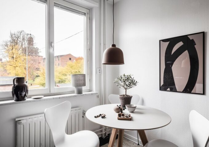 Home Tour | stylish Scandi studio apartment in warm monochromes - DIY ...