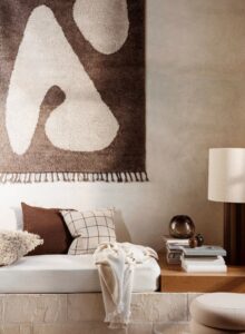 Little decor ideas for big impact: hanging rugs as wall art - DIY home ...