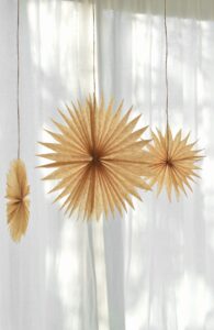 DIY parchment paper stars - DIY home decor - Your DIY Family