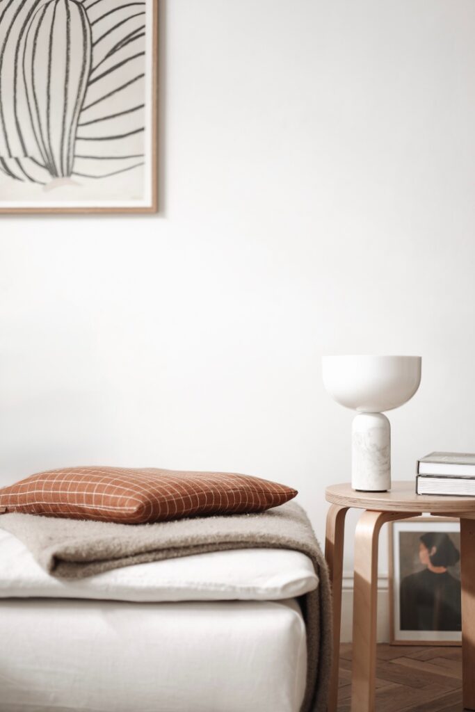 Sculptural elegance: Kizu portable lamp by New Works review - DIY home ...